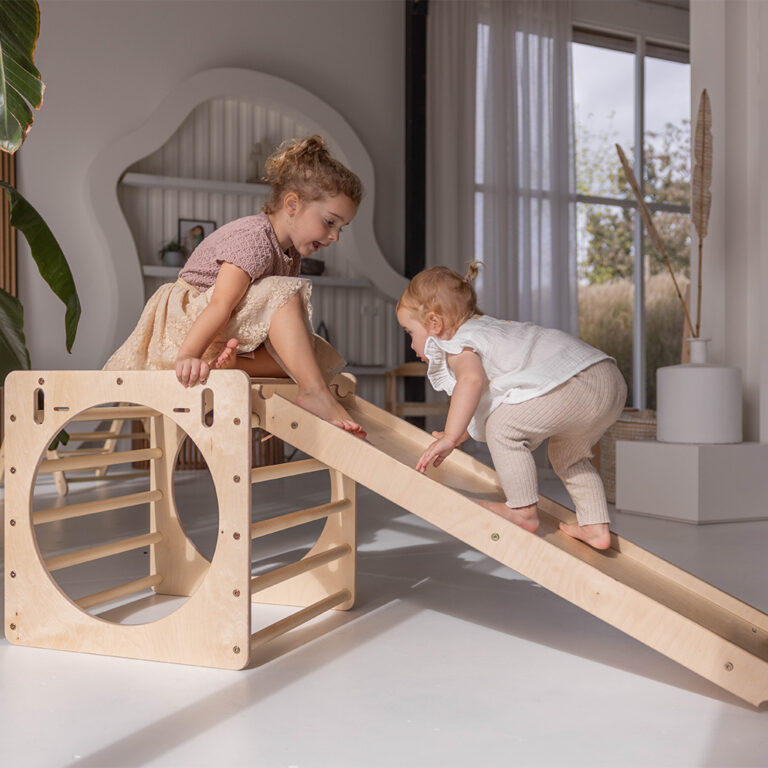 Houten klimrek kubus met glijbaan | klimhelling Jindl naturel - Jindl